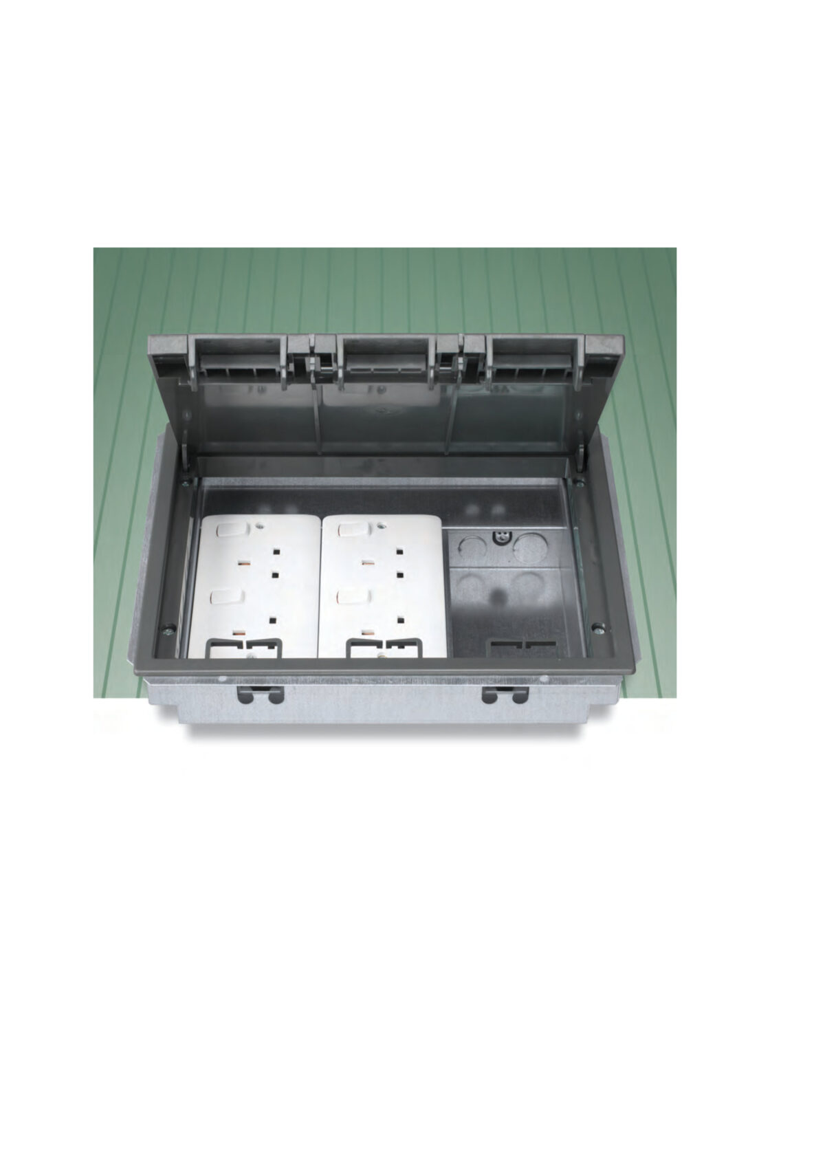 Legrand (Arena Walsall) 3 Compt Cavity Floorbox CB3 - Power Data Management